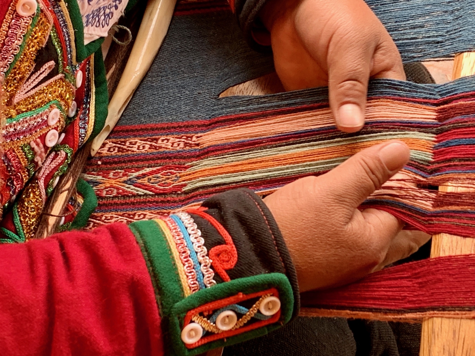 Small Group Highlight: Andean Weaving Demonstration | Odysseys Unlimited