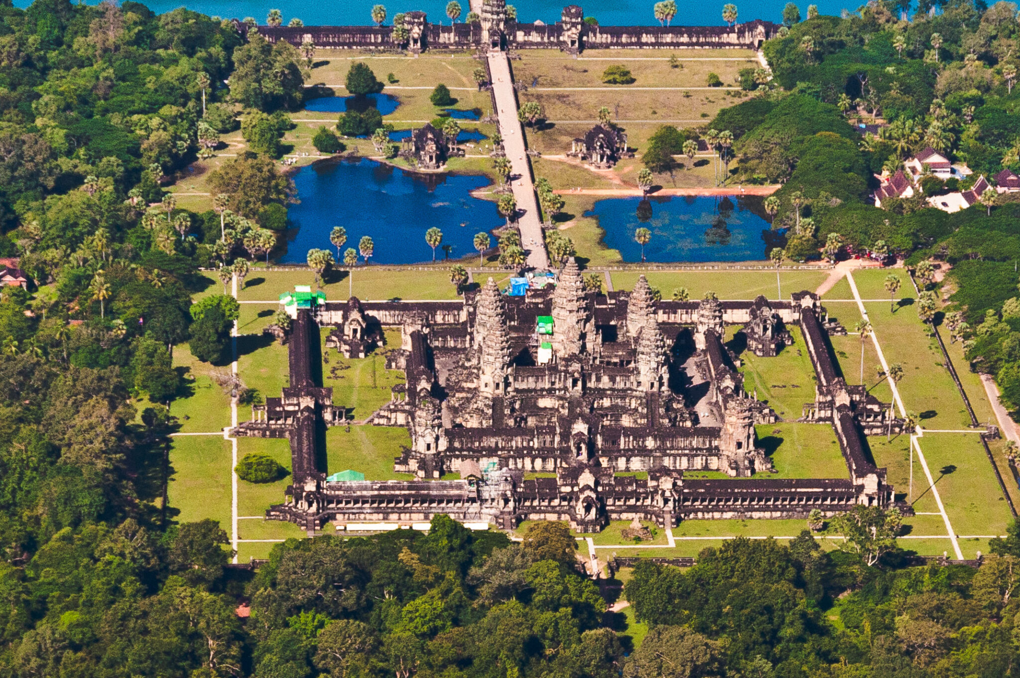 History Dive: Angkor Wat and the Khmer Empire | Odysseys Unlimited